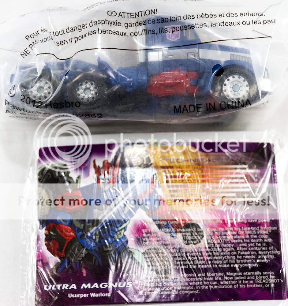 Ultra Magnus Shattered Glass Transformers Collectors Club Botcon 2012 ...